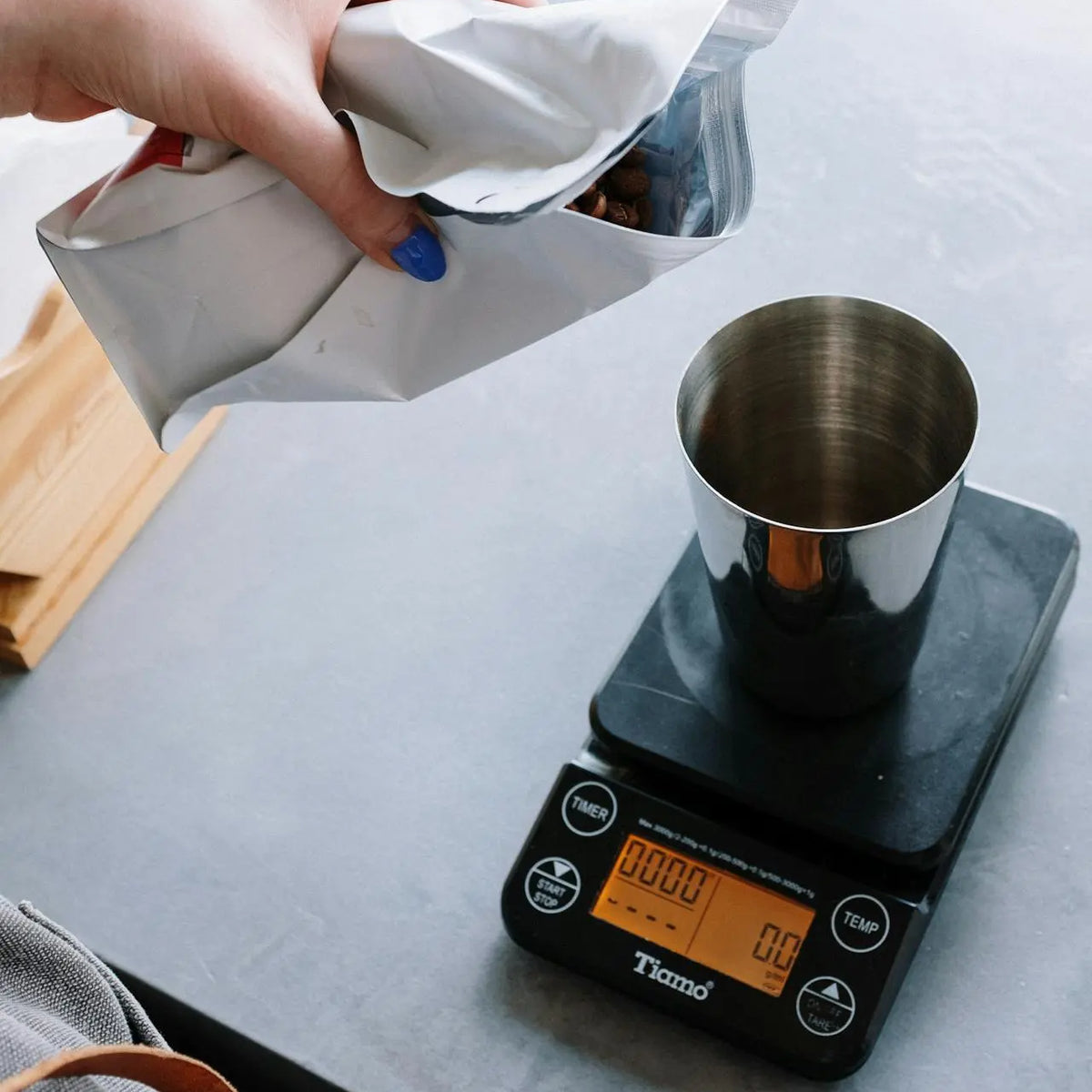 How to Choose the Right Coffee Bag Size: 12oz, 2lb, or 5lb? – Voyage of ...